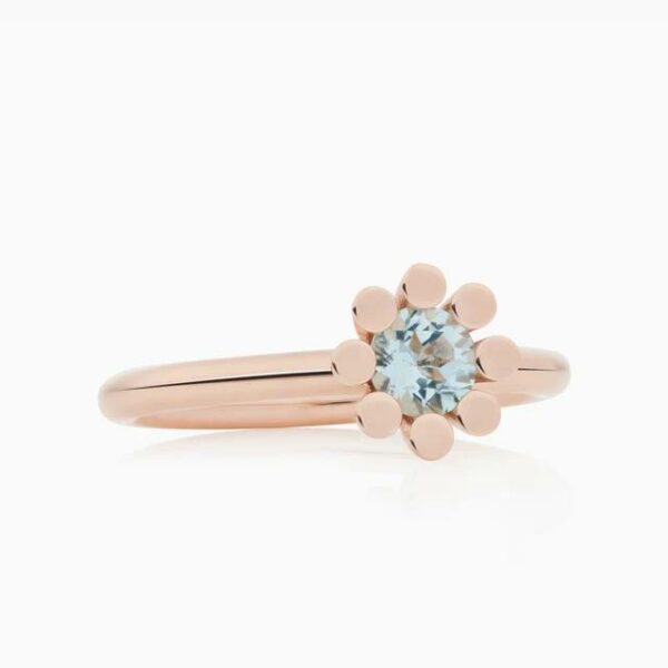 Ring Sprite 5mm 18K Topas blau Roségold - Galerie Voigt
